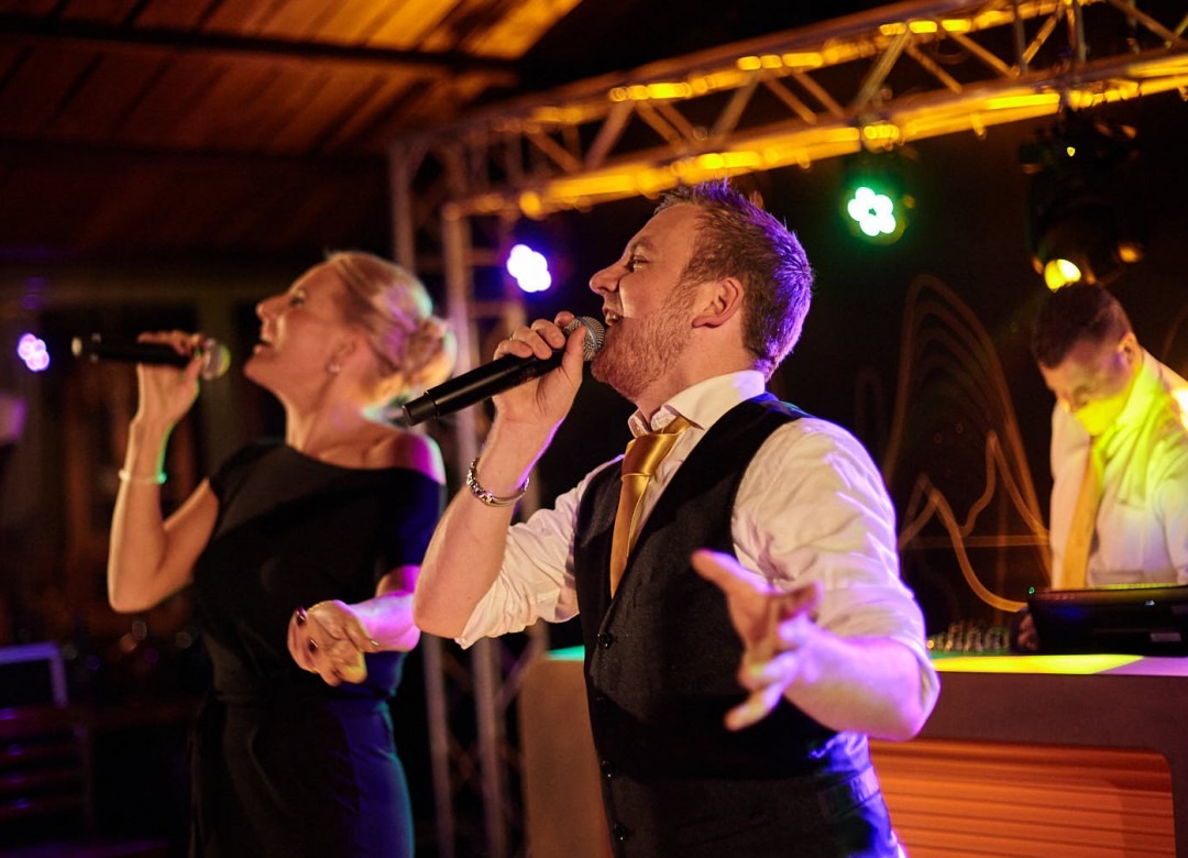 Sing Live On Stage boeken of inhuren? - TotalBookings - Regel het zelf
